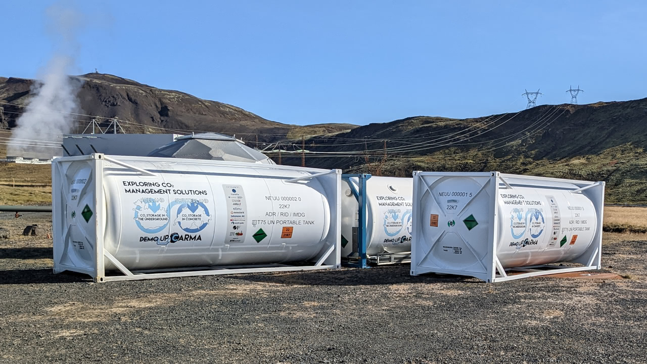 Shipping Carbon Emissions from Switzerland to Iceland | Industry ...